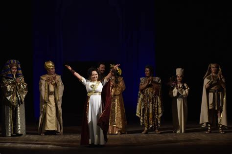 Прима монгольской оперы Эрдэнэтуяа «В партии Аиды нужно найти баланс между принцессой и рабыней