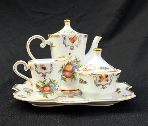 Vintage I Godinger Tea Set With Fruit And Insects With A Brushed Gold