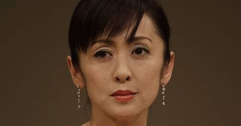【画像・写真11枚目】斉藤由貴 恋愛観は「浮気されたら別れる」なのにw不倫の果てに離婚…今も朝帰りの“奔放な私生活” 女性自身