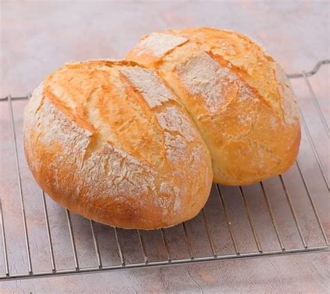 How To Make Easy Homemade Bread Moist And Delicious