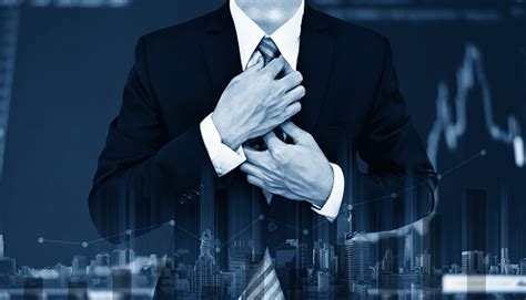 그래프 비즈니스 성장 및 투자를 올리기로 더블 노출 사업가 개념에 대한 스톡 사진 및 기타 이미지 개념 개발 건축물 Istock