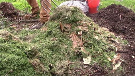 How To Make A Compost Pile GrowIt BuildIT