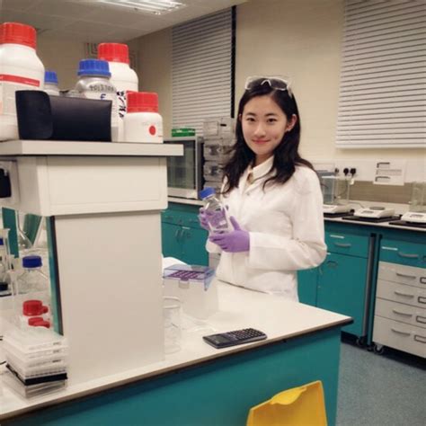 美女博士实验照走红美女是谁？素颜出镜征男友回家过年