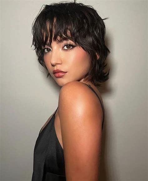 Isabela Merced Really Short Hair Short Hair Styles Queen Hair