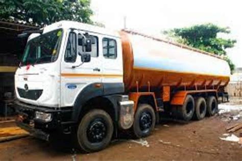 36Kl Top And Bottom Loading Petroleum Tanker At 1100000 Piece Petroleum Tanker In Vadodara