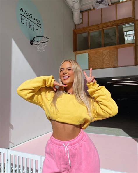 Karina🦄irby Karinairby • Instagram Photos And Videos Fashion