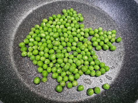 완두콩이 들어간 닭가슴살 간장조림 만드는 법