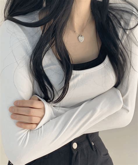 [일체형] 모코 레이어드 나시일체형 슬림긴팔티t 4color 에이블리