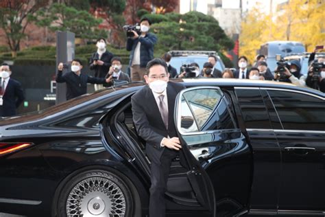 어 벤츠가 아니네이재용·최태원도 타는 1위 회장님 차 뭔가 봤더니 서울경제