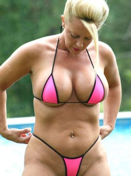 Busty Milf In Her Tiny Bikini Real Amateur Milf Photos Private Milf