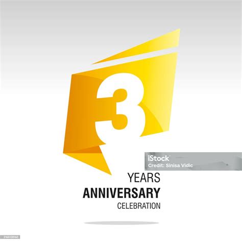 3 년 기념일 종이 접기 연설 로고 아이콘 옐로우 화이트 벡터 3에 대한 스톡 벡터 아트 및 기타 이미지 3 광고 금 금속 Istock