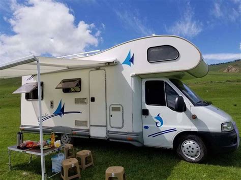 Гэр бүлийн зориулалттай аялалын машин зарна