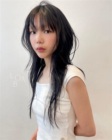 한남동미용실 로어브 김도아 슬릭레이어드 하이펌 샌드펌 러피펌 염색 𝑯𝒖𝒔𝒉 𝑷𝒆𝒓𝒎 가벼움에 아주 내추럴한 컬 넣어주기 볼륨감 있지만 자유롭게 흩날리는 레이어드펌