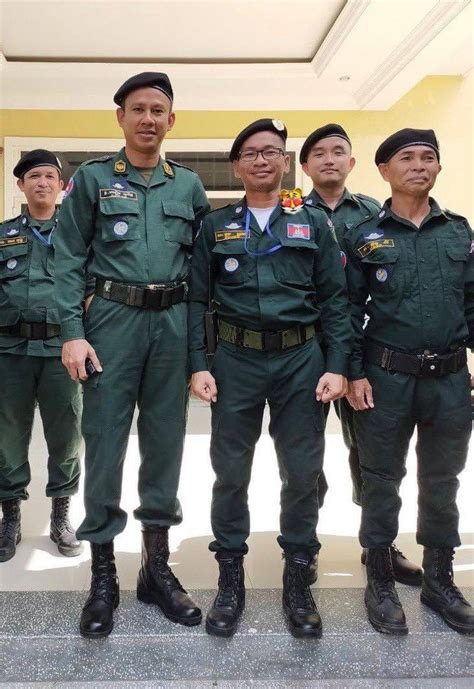 ទូច សុខៈ ទូច សុខៈ Added A New Photo