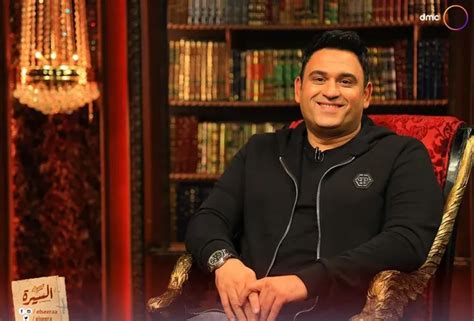 أكرم حسني يمازح جمهوره بفيديو من مسلسل مكتوب عليا أهل مصر