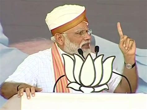 लोकसभा निवडणुकीच्या प्रचारात प्रथमच पीएम मोदी उद्धव ठाकरे एकाच