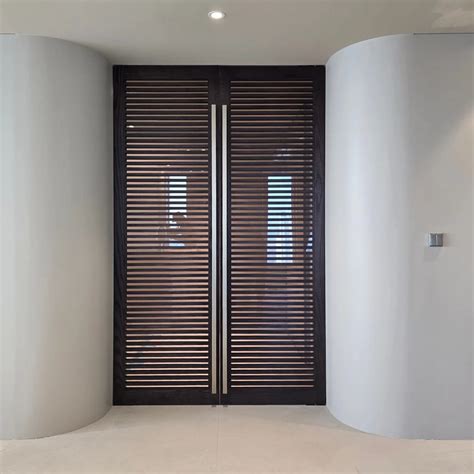 다올금속ㅣ철제중문 현관중문 현관인테리어 중문인테리어 따스한 분위기가 감도는 현관입니다 금속으로 프레임을 제작하고 패브릭접합유리로 아늑한 분위기를 연출해 보았습니다 신발