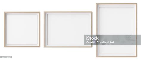 흰색 배경에 고립 된 정사각형 수평 및 수직 사진 프레임 세트 내부에 흰 종이 테두리가있는 나무 프레임 템플릿 사진 또는 포스터에 대한 모형 3d 렌더링 액자에 대한 스톡