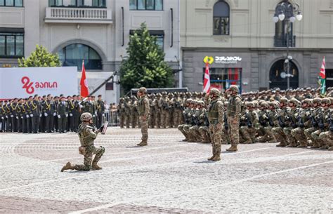 საქართველოს საქართველოს დამოუკიდებლობის დღე თავისუფლების მოედანზე რეკრუტების მიერ საზეიმო