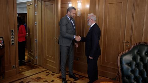 Средба на премиерот Џафери со в р во Амбасадата на Црна Гора Шљиванчанин Youtube