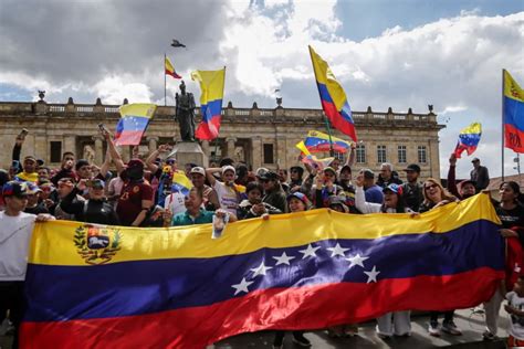Venezolanos Salen A Las Calles Para Celebrar La Captura De Nicolás Maduro