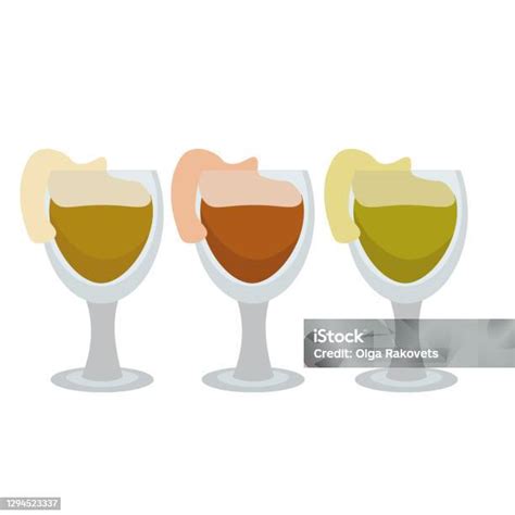 평평한 스타일로 맥주가있는 안경 세트 다양한 색조의 거품 음료 넓은 다리에 3 잔 Ale에 대한 스톡 벡터 아트 및 기타 이미지 Ale 갈색 개체 그룹 Istock
