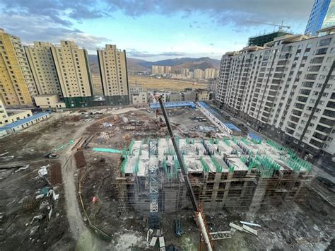 Стандарт зөрчсөн хэмээн олон жилийн өмнө зогсоосон барилгын ажил