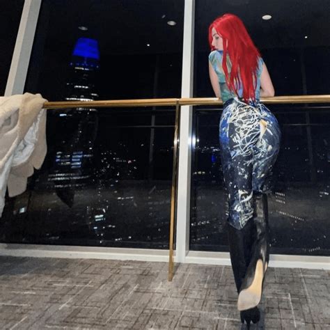 That Ass 🍑🥵🤤 R Avamaxboobs