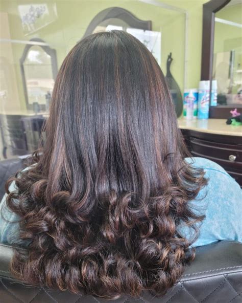 End The Year With Dark Caramel Balayage That Will Sweeten Your Strands