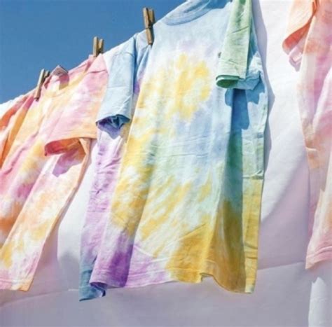 Cách Phối đồ Outfit Tie Dye Siêu ấn Tượng Cá Tính