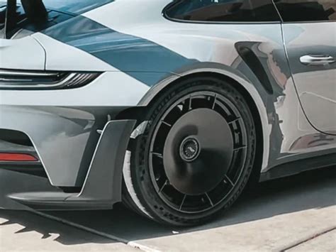 Rear Wheel Aero Discs Carbon Fibre Drag Reduction And Wheel Covers For