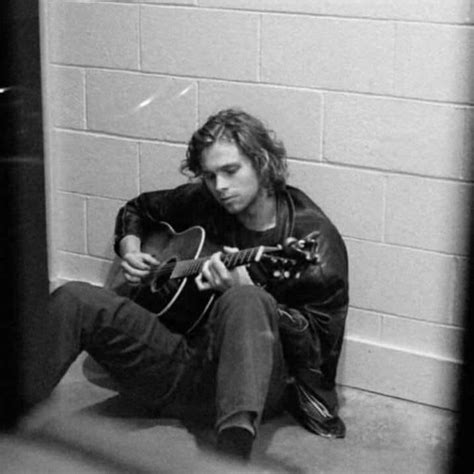 Одоо надад юу ч хэрэггүй Хэзээ дуусах нь мэдэгдэхгүй түр зуурын… By Sensanivity Medium