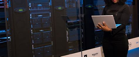 Crear un API Rest usando FAST API ejemplo sin conexión a base de datos DevCodeLight