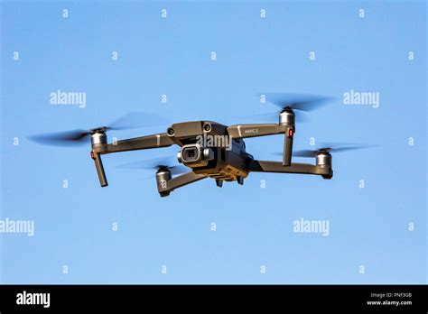 20 megapixel hi-res stock photography and images - Alamy
