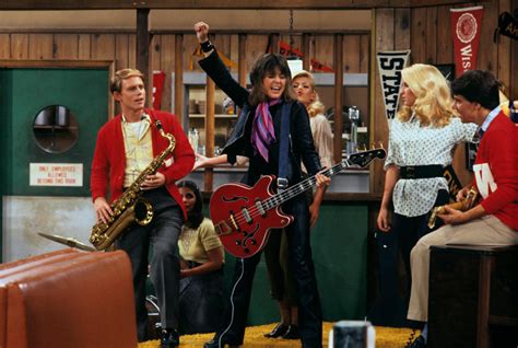 ‘happy Days Rocker Suzi Quatro Had A No 1 Hit Song 52 Years Ago Today