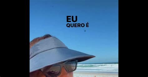 De Fio Dental Deborah Secco Exibe Corp O Na Praia Purepeople