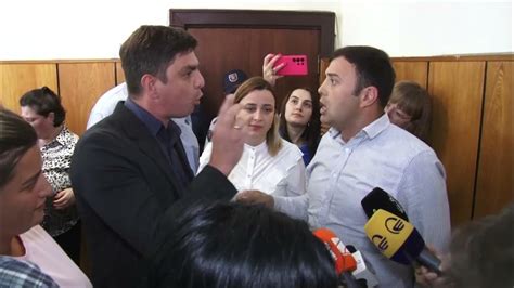 ხმაური და დაპირისპირება ოზურგეთის საკრებულოს სხდომაზე Youtube