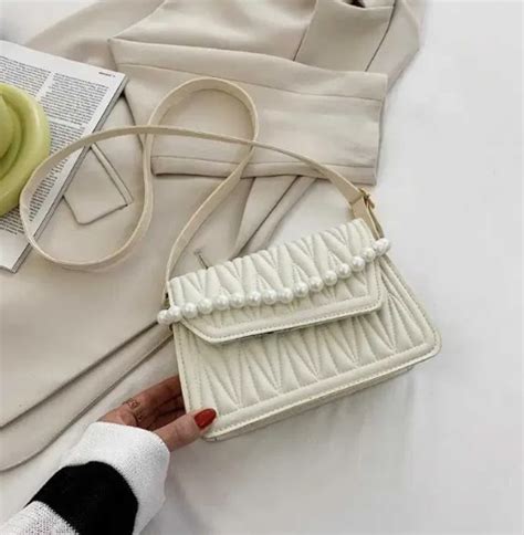 Женская Сумка Клатч с бусами Оригинальные сумки от брендов Rozetka