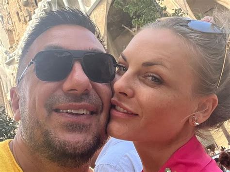 След дуета с дъщеря си Фолкпевецът Константин празнува 49 с любими хора и пълна газ към купона