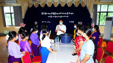 သံတွဲခရိုင်၊ လူထုအခြေပြုဗဟိုဌာန Community Centre ၌ ဆပ်ပြာဆီပြုလုပ်နည်း သင်တန်းဖွင့်လှစ