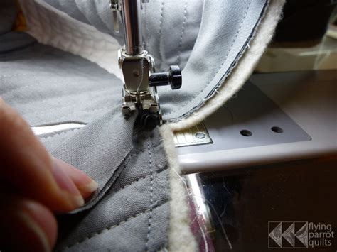 Binding Inside Corners And Joining Curved Binding Tutorial Flying Parrot Quilts