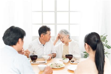 カロリーと栄養素の関係｜高齢者に必要な摂取カロリーはどのくらい？ グッドライフシニア｜シニアの住まい・健康・生活情報