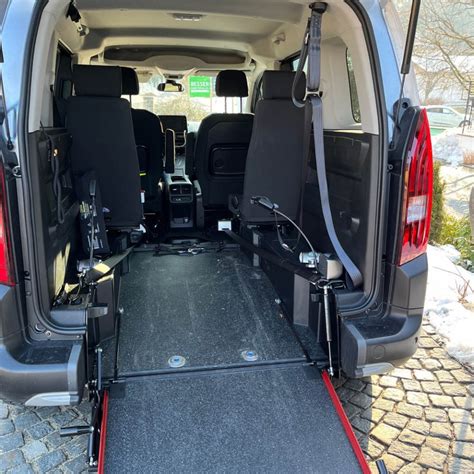 Praml Group Spendet 20 000 Euro Für Umgebautes Auto