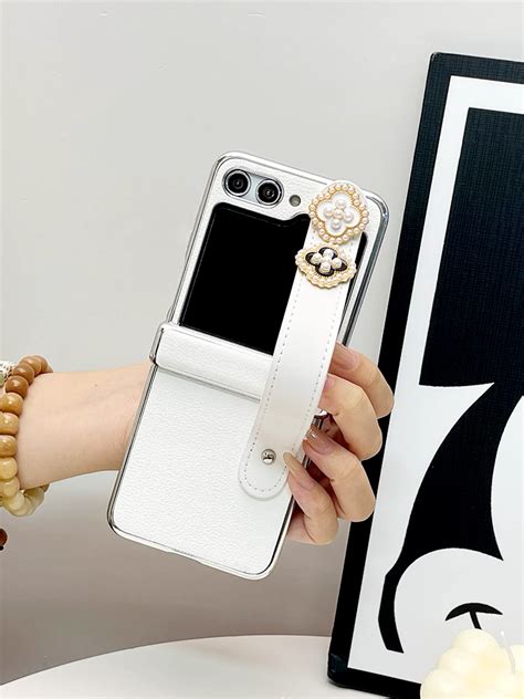 다온누리 당일 출고 갤럭시 Z플립5 케이스 힌지보호 화이트 핸드스트랩 지플립5 케이스