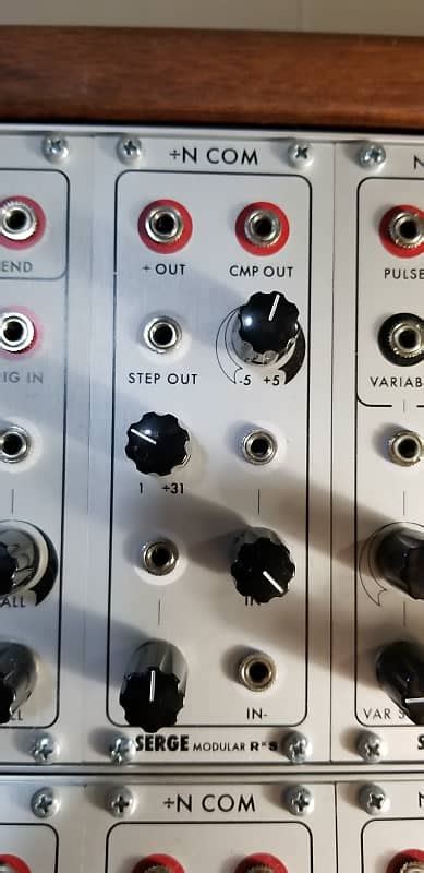 Random Source Divide By N Comparator Ncom Reverb Canada