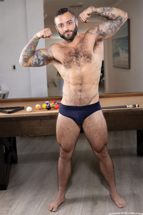 Drew Valentinos Feet