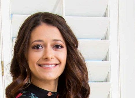 Izzy Bell Biography Wiki Age Height Career Photos And More