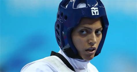 کاپیتان تیم‌ملی کاراته زنان ایران با جوانان و بچه‌های معصوم و عاشق ایران چه می‌کنید؟ ایران