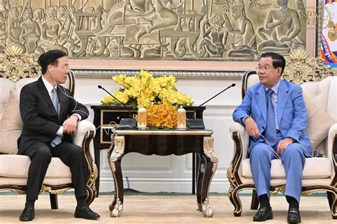 សម្តេចតេជោ ហ៊ុន សែន អញ្ជើញជួបពិភាក្សាការងារជាមួយសមាជិកការិយាល័យនយោបាយប្រចាំការ