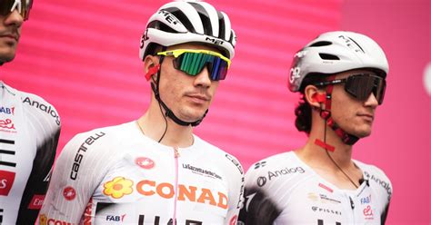 Cyclisme Giro Ayuso Grand Favori Avec Roglic Est Touché à Un